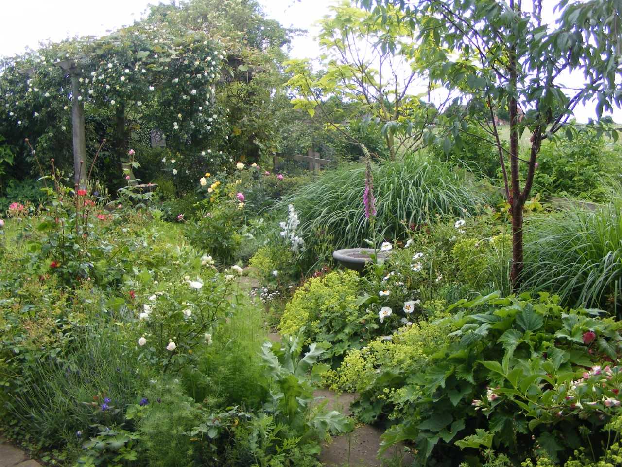 Garden gates opening in Kenilworth for charity - The Leamington Observer