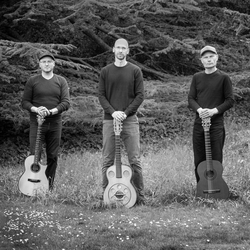 Musicians who met and formed a band in Jephson Gardens say the park ...