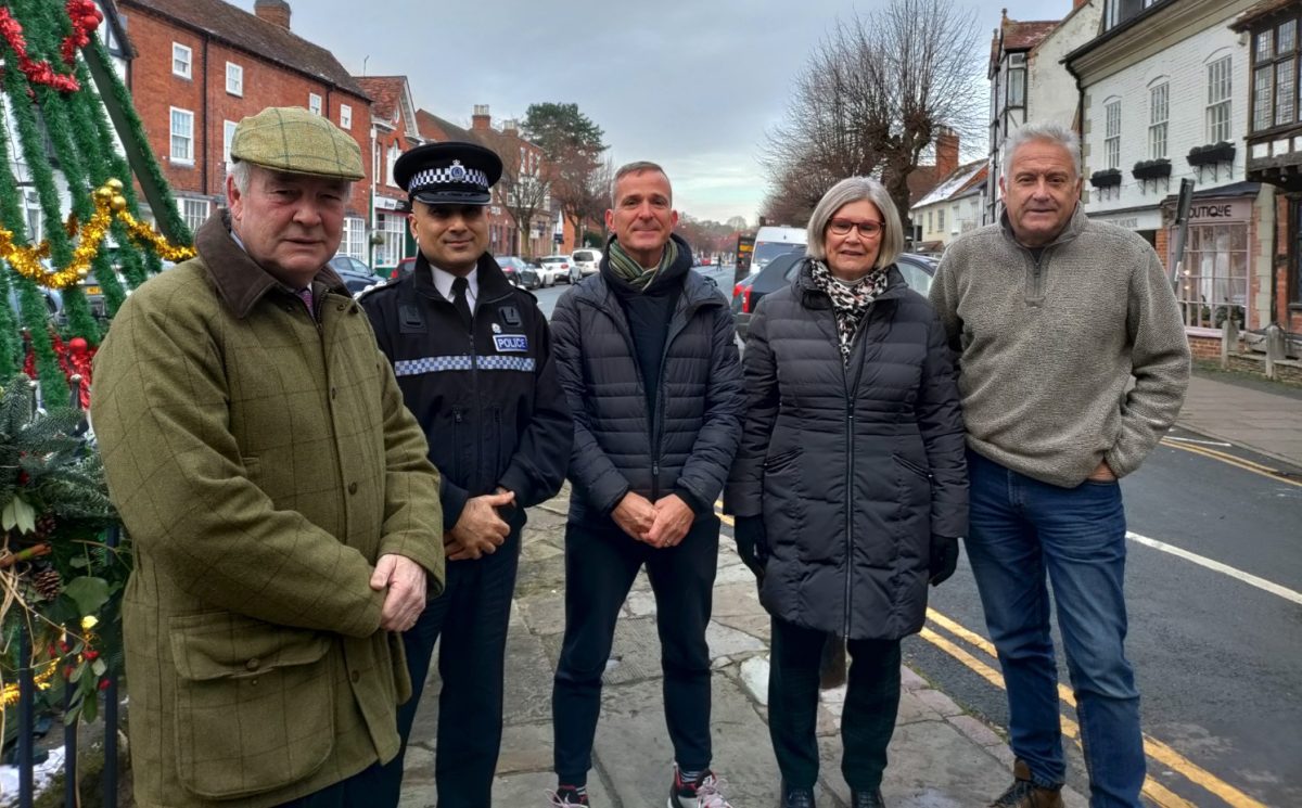 Volunteers given more equipment to catch speeding drivers in ...