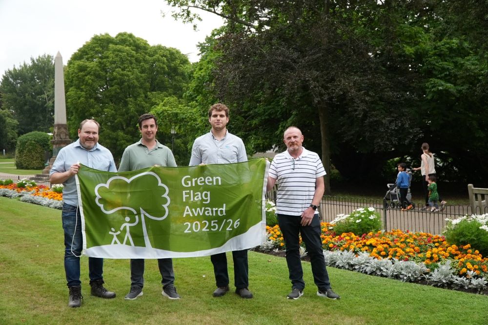 Warwick district celebrates four Green Flag awards - The Leamington ...