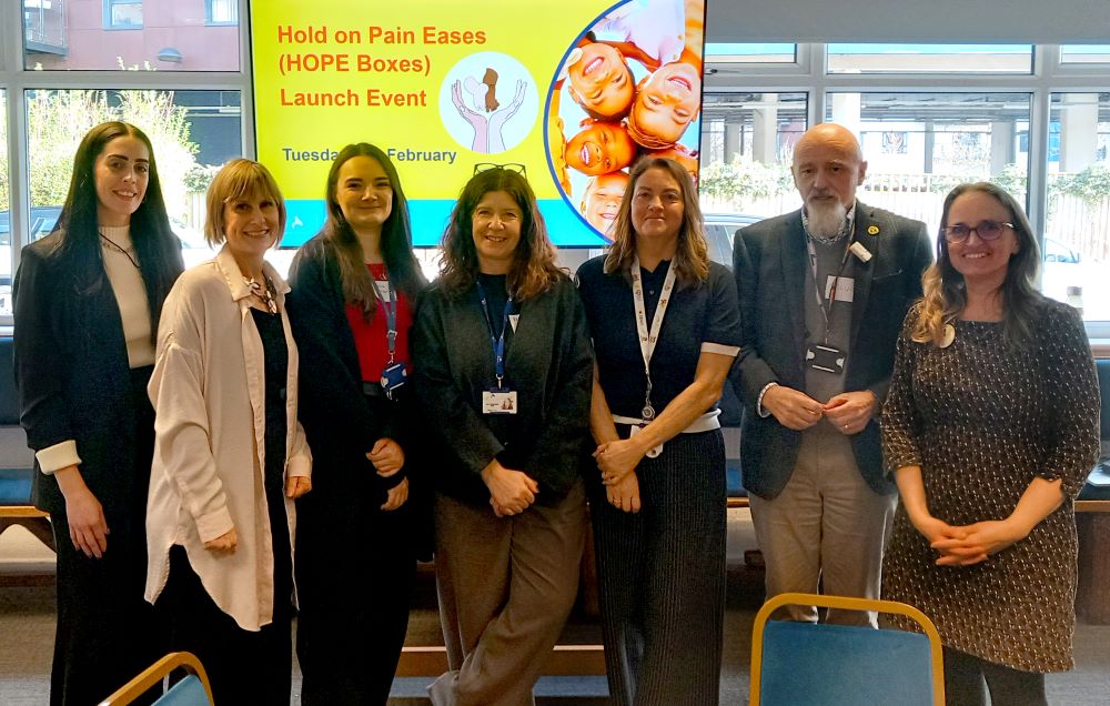HOPE box initiative launched at Warwickshire hospitals - The Leamington ...