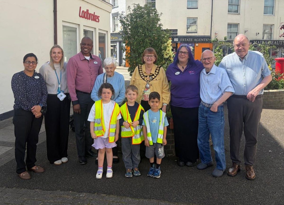 All ages have a blooming good time planting in Leamington - The ...